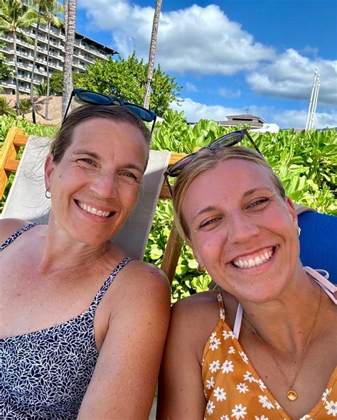 Delayna Mamma ‘n Me In Maui 🌴🐠☀️ Instagram