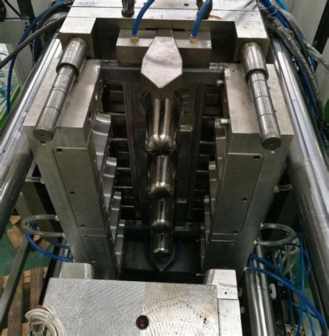 Blow Molding Vs Injection Molding Whats The Difference Ultirapid