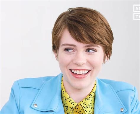Blue R Sophia Lillis