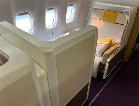 Review Thai Airways First Class Boeing 777 Bkk Nrt One Mile At A Time