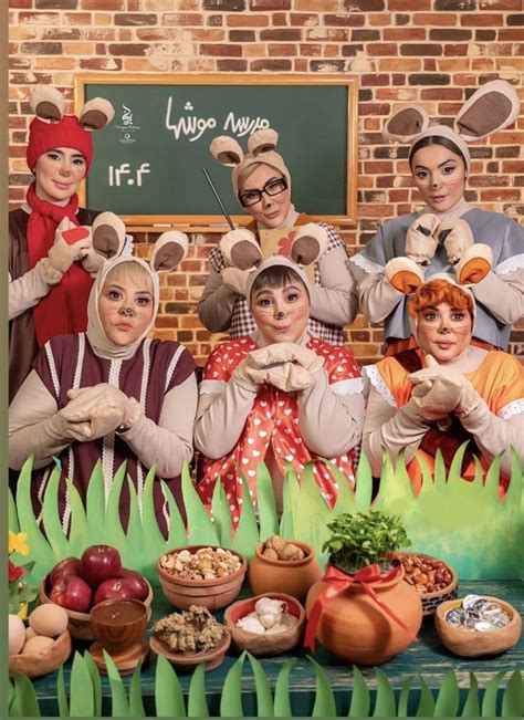 بازگشت به نوستالژی با گریم‌های عجیب بازیگران در نقش عروسک‌های مدرسه