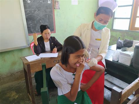 မြောက်ဦးမြို့၌ အခြေခံကျောင်းများရှိ တတိယအကြိမ် ကိုဗစ် ၁၉ ကာကွယ်ဆေး