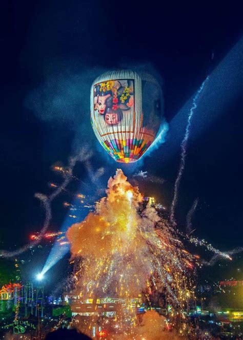 တောင်ကြီးတန်ဆောင်တိုင် မီးပုံးပျံပွဲတော်သို့ လူဦးရေ ၁ သန်း ကျော်လာရောက်လည်ပတ်ခဲ့ Popular