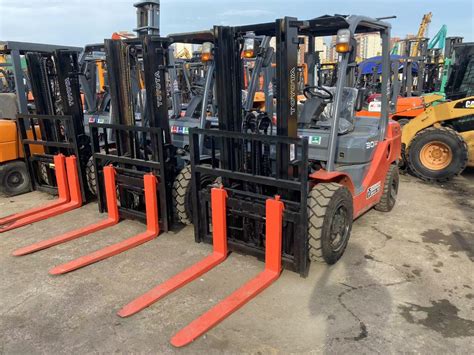 Toyota 8f 3 Tons Forklift Diesel Forklift 3 Meters Forklift 3 Tons