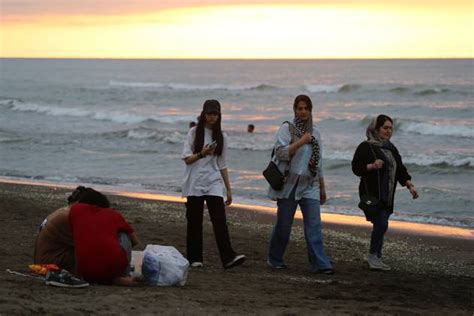 Babolsar Mazandaran Iran Iranian Women Enjoy Their Leisure Time On