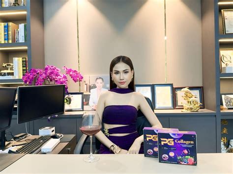 Chea Devina ជា ដេវីណា Added A Chea Devina ជា ដេវីណា