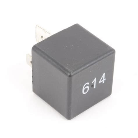A4 A6 S4 Rs4 S6 Tt Q7 R8 Fuel Pump Relay 614 8e0 951 253 8e0951253