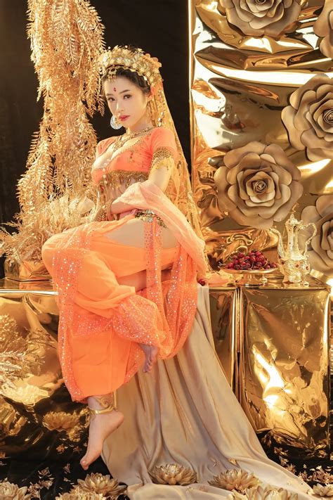 Nekokoyoshi 爆机少女喵小吉 Tianzhu Girl 169 Photos And 5 Videos Cosplaytele