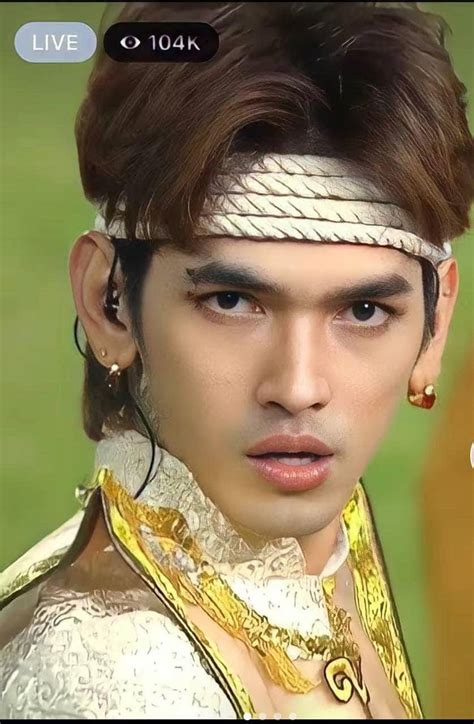 ចេញមុខសុំទោសរឿងគប់ទឹកកកដាក់ ជី ដេវីត ប៉ុន្តែអ្នកគាំទ្រមិនទទួលយក