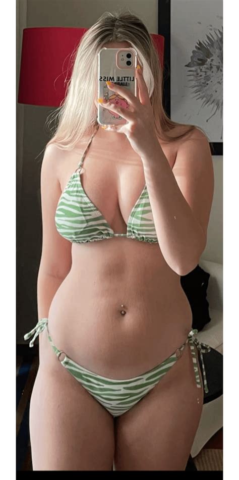 Absolutely Stunning R Sexybutnotnude