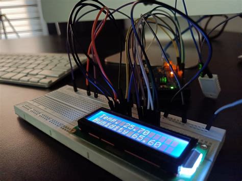 Dht22 Sensor With 16x2 Lcd Screen