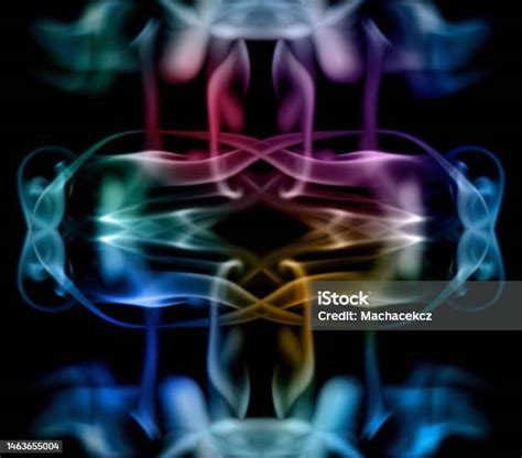 추상적 인 연기로 만든 여러 가지 빛깔의 추상 만다라 모양 0명에 대한 스톡 벡터 아트 및 기타 이미지 0명 검은색 곡선 Istock