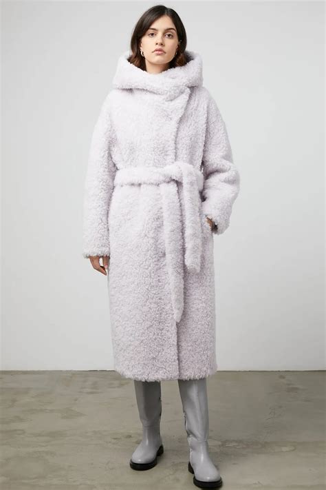 Шуба из овечьей шерсти SnowQueen_collection 669519003 цены в Москве ...