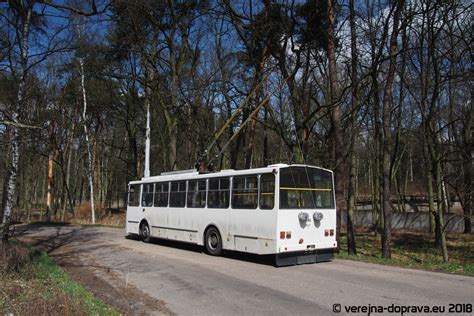 Veřejná doprava - fotogalerie MHD Pardubice - Škoda 14Tr 10/6