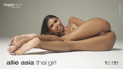 Amateur Girl Allie Asia Thai Girl Board Porn Pic