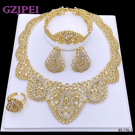 Badu Bg Дубай Сърце Пеперуда Циркон Комплекти бижута Колие Обеци Пръстен Гривна За сватба