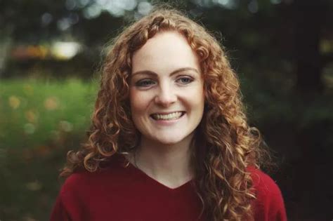 What Kevin Heard Robyn Stapleton Breathes New Life Into Classic Folk