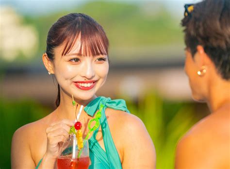 “自称・1番エロい”ダイナマイトボディの水着美女、男の残酷な告白に悲鳴「聞きたくない〜やだ〜！」 恋愛 Abema Times
