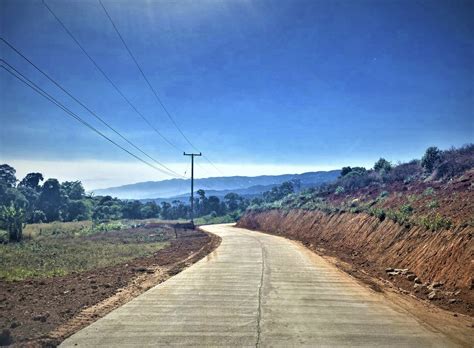 ‘ทางหลวงชนบท สร้างถนนคอนกรีต 2 ช่องจราจร ทางเข้า ‘โครงการหลวงดอยอินทนนท์ ระยะทาง 17 กม