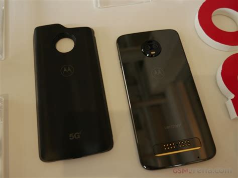 Motorola Moto Z3 Hands On Review GSMArena Com Tests