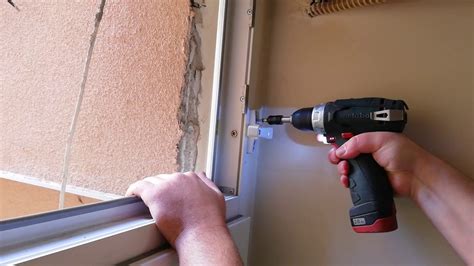 Допълнително заключване за Pvc врати и прозорци Youtube