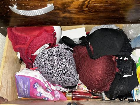 My Aunts Bra Drawer 🤤 R Nocumonbras