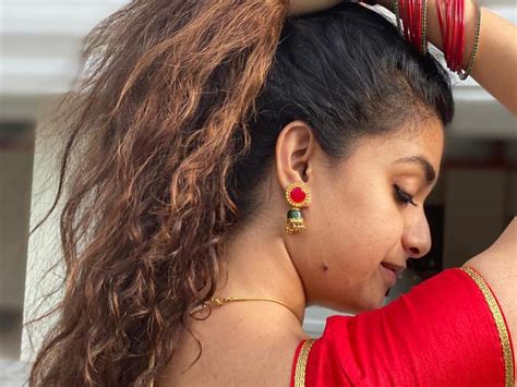 கவரசச உடயல களயல பகபபடம வளயடட கரதத சரஷ Tamilstar