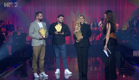 Matija Cvek i Eni Jurišić osvojili Cesaricu za 'Hit 2022. godine' | 24sata