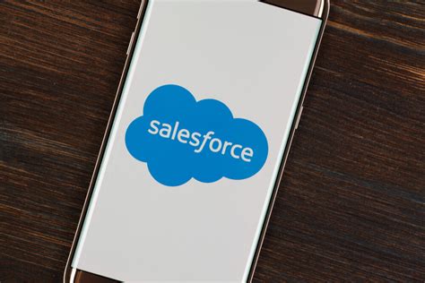 Deciphering Value Points Of Salesforce Einstein Analytics With Big Data