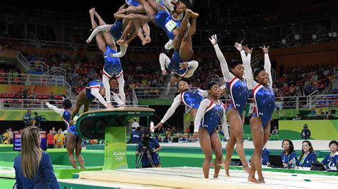 Frame By Frame Moves That Made Simone Biles Unbeatable The New York