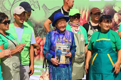 Шинэ ургацын хүнсний ногооны “Алтан намар 2023” өргөтгөсөн худалдаа СБД т болж байна