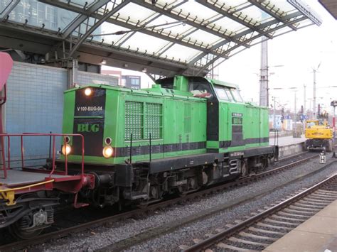 Derailled Bug V100 Looses Bogie During Recovery Railways Of Germany