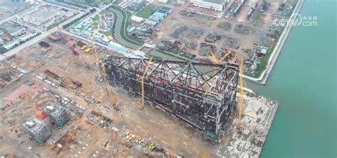 刷新纪录!我国自主设计建造的亚洲第一深水导管架成功封顶新闻频道央视网 刷新纪录!我国自主设计建造的亚洲第一深水导管架成功封顶新闻频道央视网