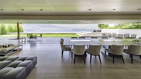 Vitrocsas Turnable Corner Window System Enables Uninterrupted Views