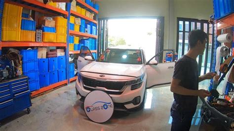 셀토스 앞유리교체 돌빵칩으로 깨진 기아자동차 Seltos 쏠센서차선 정품 전면유리교체 및 열차단썬팅 시공과정 소개와 내 앞유리교환 시 궁금한 전면유리교환 가격 정보 안내