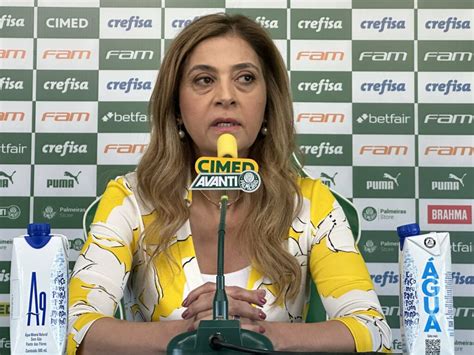Em coletiva Leila Pereira detona as torcidas organizadas Dá Lhe Palestra