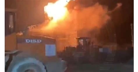 Безпилотен самолет се разби в петролна рафинерия в Русия