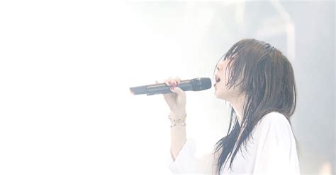 aiko、ライブハウスツアーが熱演で幕「骨折するほど楽しかったです！」 | Musicman