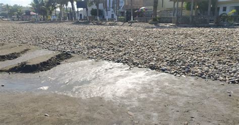 Pacasmayo Filtraciones De Red De Desagüe De Malecón Grau Alimentan