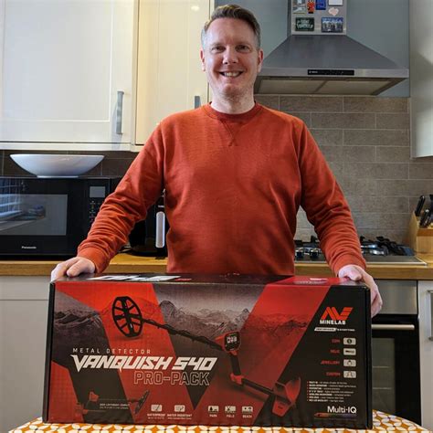 Minelab Vanquish 540 Pro-Pack + Pro-Find 20 - Paragon Competitions