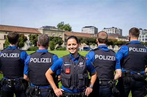 Adrian Iten On Linkedin Polizistin And Polizist