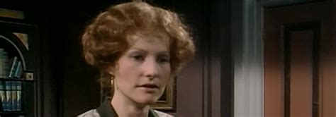 Watch Upstairs Downstairs S04 E02 News From The Front Free Tv