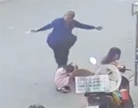 Xác minh clip Mẹ ơi đừng đánh con gây phẫn nộ trên mạng xã hội