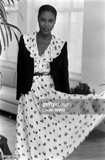 Evelyn De Jonge Photos And Premium High Res Pictures Getty Images