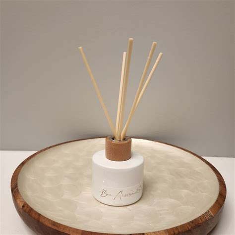 Japenese Honeysuckle Reed Diffuser Bee Aroma