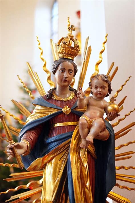 1 000 Free Maria Makiling And Maria Images Pixabay