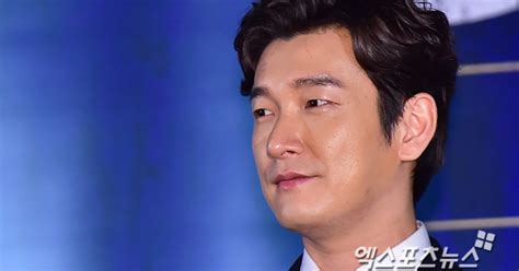 조승우 훈훈한 외모 포토