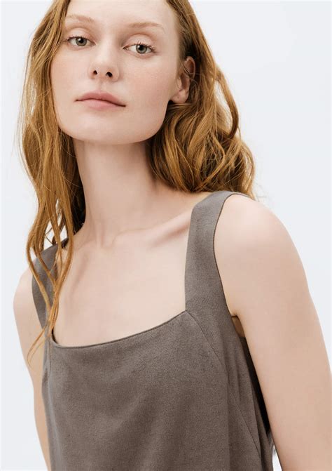 Regata Feminina Em Viscolinho Marrom Hering