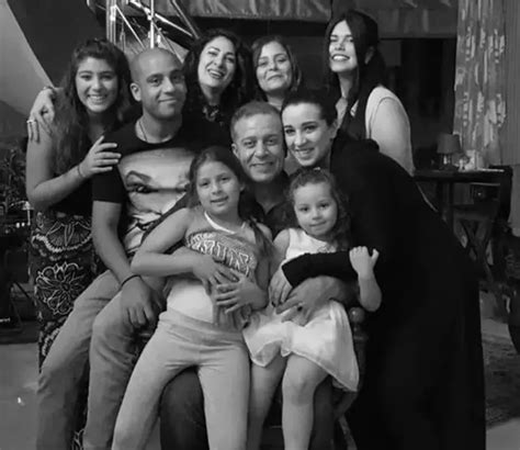 أبناء شريف منير من هم بنات وأولاد؟ صور شبابيك