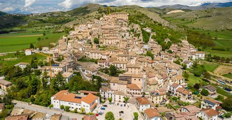 Navelli Abruzzo Between Red Gold Saffron Quiet Italy And Dreamlike Hilltop Towns